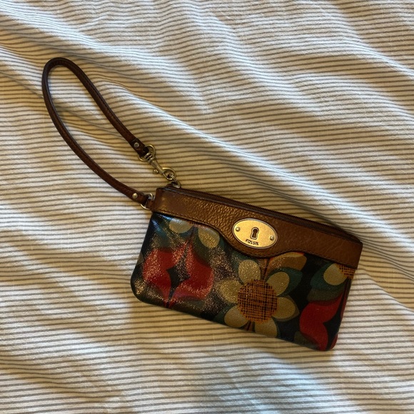Fossil | Bags | Fossil Wristlet | Poshmark